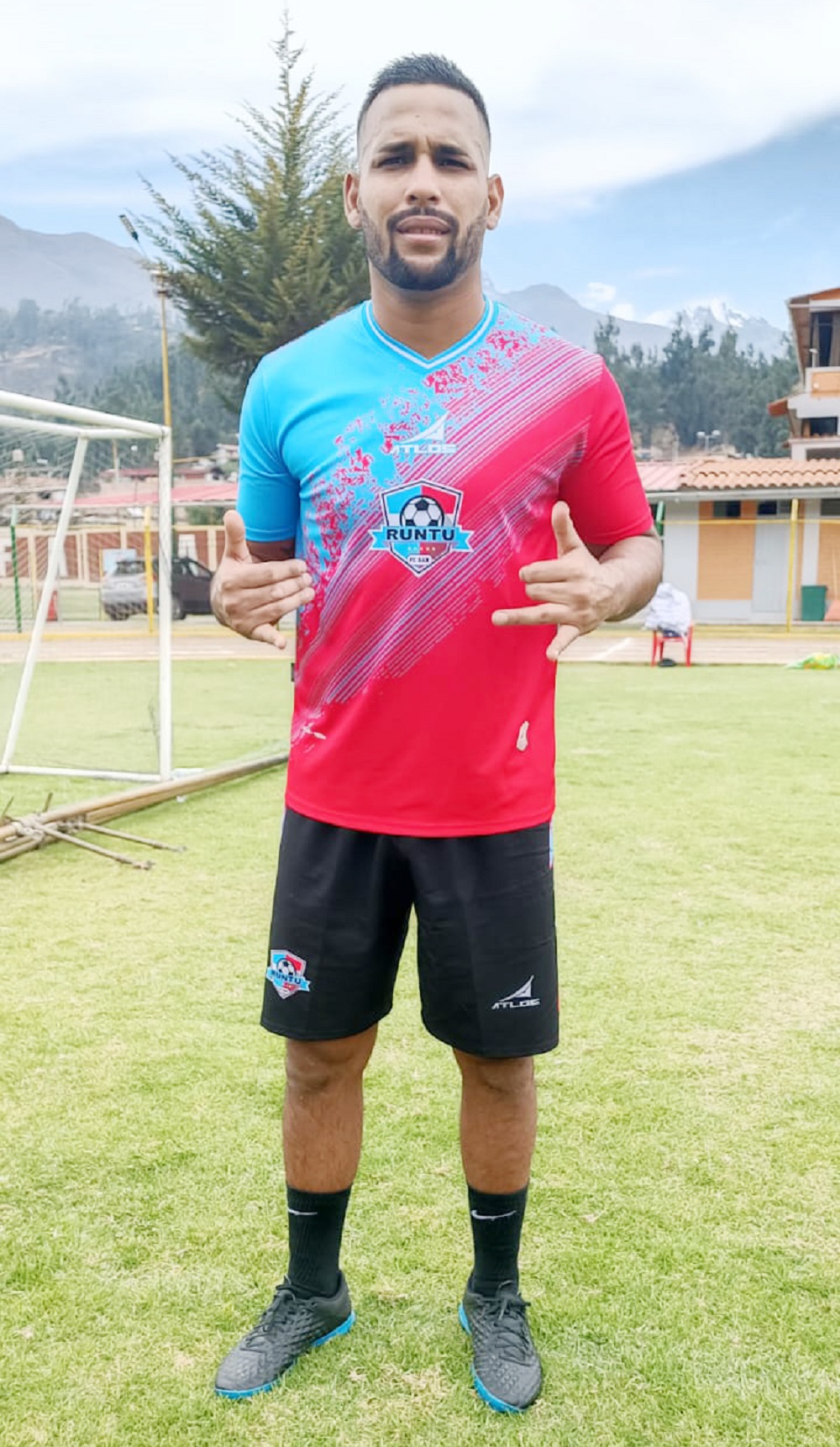 Copa Perú 2022: Jerson Reyes volvió a entrenar luego de superar su ...